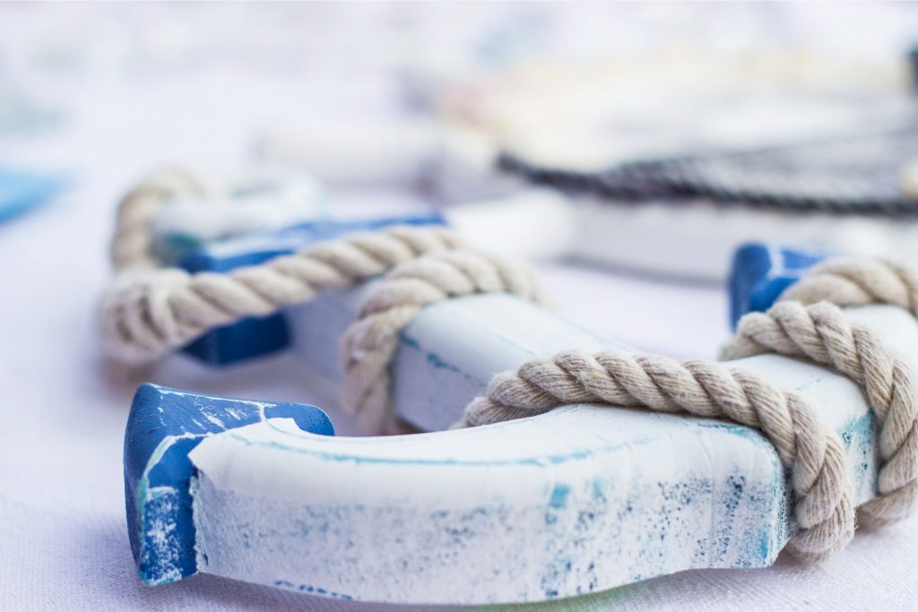 Smooth Sailing: Easy Nautical DIY Decor Ideas Using Rope